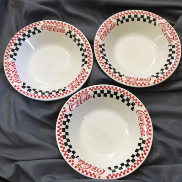 Coca Cola | Dining | Vintage Gibson Cocacola Bowl Set Of 3 | Poshmark